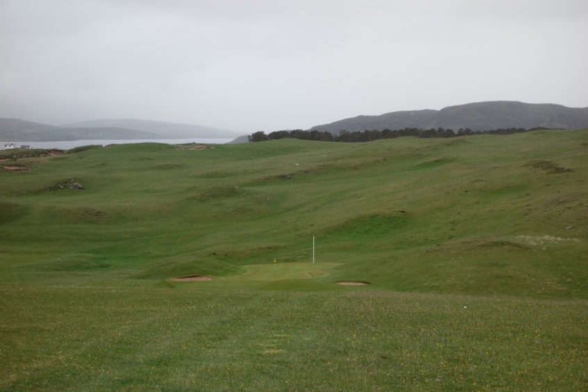 Durness Golf Club Review - Graylyn Loomis